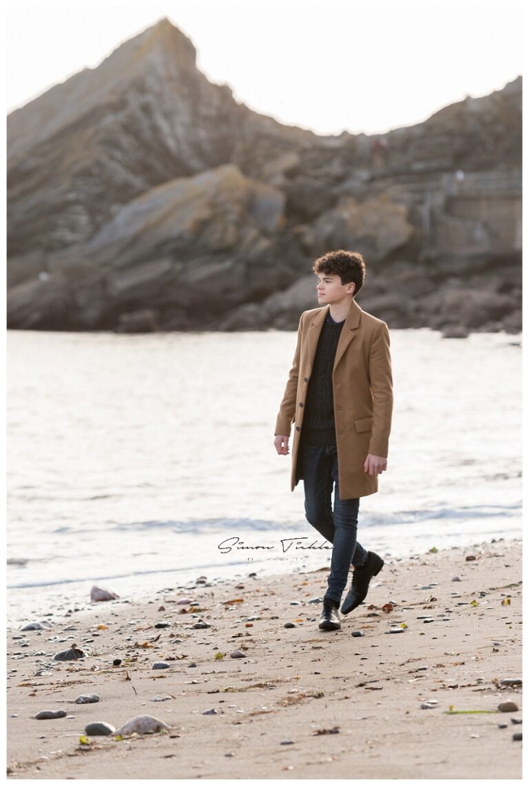 25 Ultimate Ideas of Winter Beach Outfits for Men - Fake Fabulous